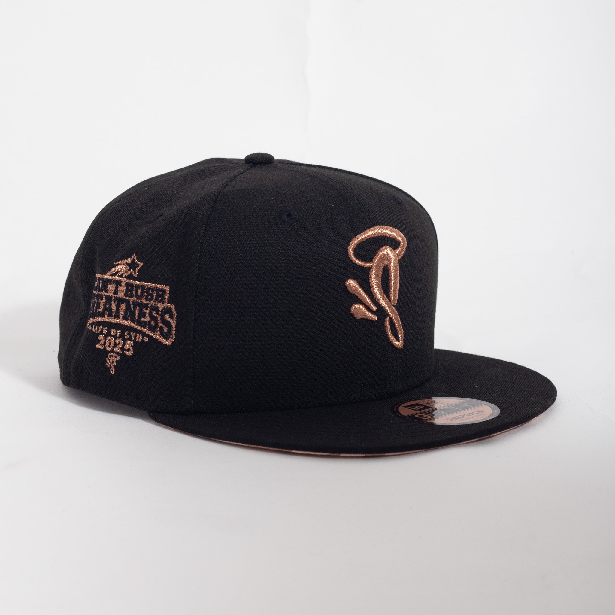 Bone Syna x Black Rose New Era – Anota o kit